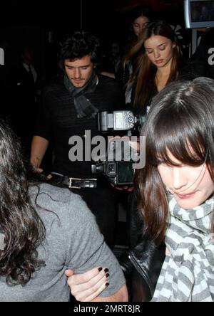 Schauspielerin Liv Tyler und ein männlicher Freund kommen im Restaurant ...