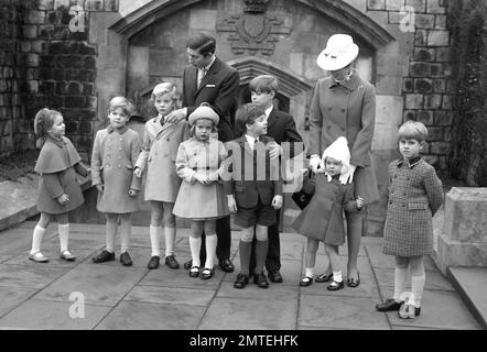 Children of Britain's Royal family pose for a family group photo at ...