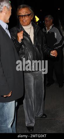 Robert Evans, Produzent von Chinatown, trägt graue Leichtathletikhosen ...