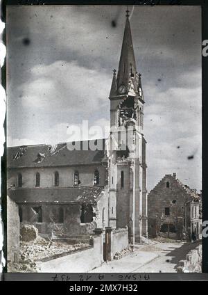 Soissons, Aisne, Frankreich Saint-Vaast unter den Trümmern, Verkehr ...