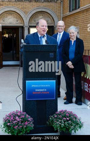 IMAGE DISTRIBUTED FOR JPMORGAN CHASE & CO. - left to right, Tosha ...