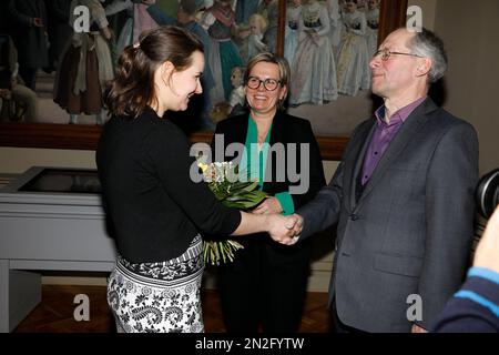 Im Bild: Madlena Mahling, Barbara Klepsch, Stanislaw Brezan ...