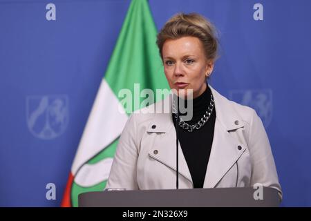 07. Februar 2023, Nordrhein-Westfalen, Düsseldorf: Ina Brandes (CDU ...
