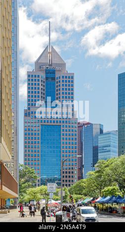 Pittsburgh Downtown: Der mit Granit und Glas verkleidete Fifth Avenue ...