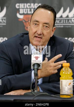 Chicago Bulls general manager Gar Forman introduces newly acquired ...