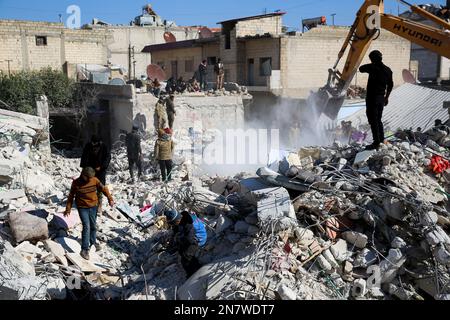 8. Februar 2023, Jenderis, Aleppo governorate, Syrien: Aleppo, Syrien. 08. Februar 2023 Such ...