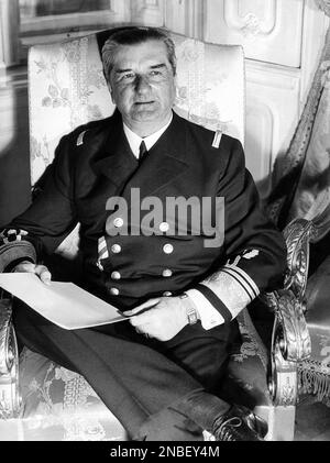 Admiral Nicholas Horthy, regent of Hungary, and Chancellor Adolf Hitler ...
