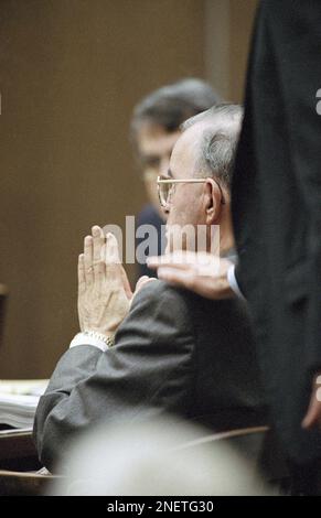 Orange County former treasurer Robert Citron enters the U.S. Federal ...