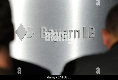 Das Logo der bayerischen Landesbank BayernLB fotografiert am Montag, 20 ...
