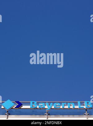 Das Logo der bayerischen Landesbank Bayern LB steht am Montag, 20. Okt ...