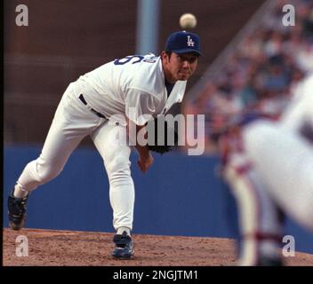 Los Angles Dodgers Hideo Nomo(16) in action during a game at Dodgers ...