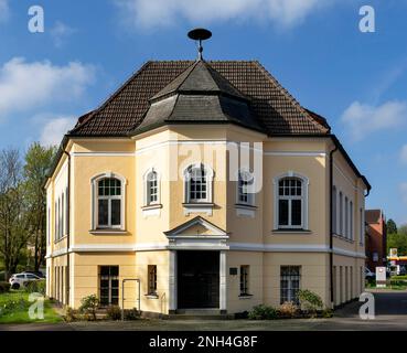 Ehemaliges Amtshaus oder Amtsbuergerei oder Altes Rathaus der Gemeinde ...