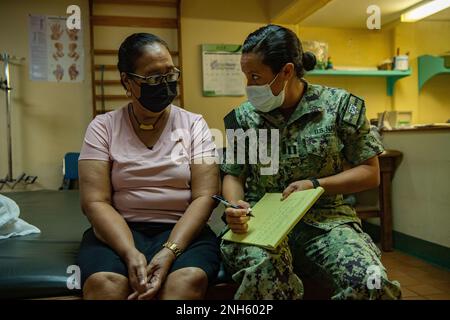 KOROR, Palau (18. Juli 2022) – USA Marinekapitän Hank Kim, Befehlshaber ...