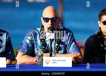 MAUI, HI - NOVEMBER 20: ESPN announcers Jay Bilas and Daymeon Fishback ...