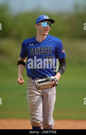 Genesee Community College Cougars Chris Groenemans (30) bats during an ...