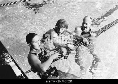 Niederländische Geschichte: Schwimmwettkämpfe Speedo treffen sich in ...