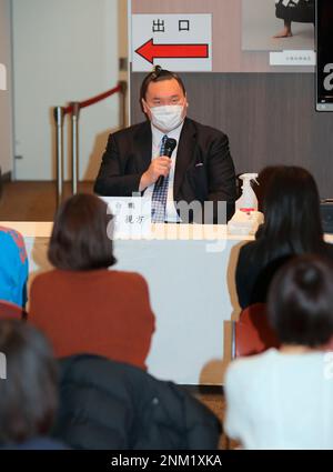 Stable master Magaki, retired Mongolian Yokozuna Hakuhō Shō, appears ...