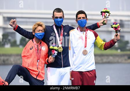 (L to R) Japan's UDA Hideki, silver, France's HANQUINQUANT Alexis, gold ...