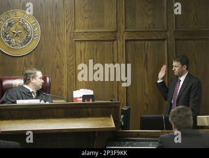 Psychiatrist Dr. Mitchell H. Dunn testifies during the capital murder ...