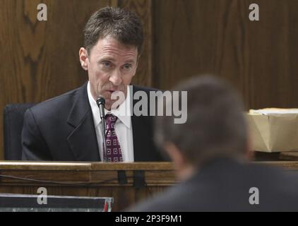Psychiatrist Dr. Mitchell H. Dunn testifies during the capital murder ...