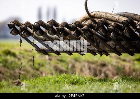 DER ALTE ALBLAS - Ein Bauer düngt sein Land. Klima- und ...