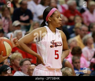 Aug 13, 2011: Indiana Fever guard Shannon Bobbitt (0) passes the ball ...