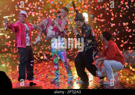 Die Kandidaten, von links, Thomas Godoj, Linda Teodosiu und Fady ...