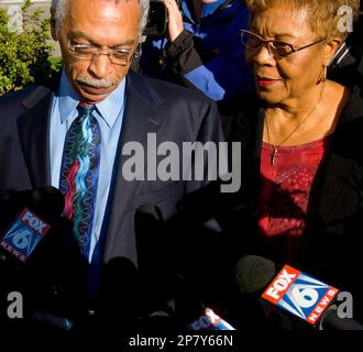 Birmingham Mayor Larry Langford and wife Melva leave the Tuscaloosa ...