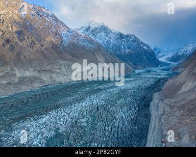 Hoper Valley befindet sich im Bezirk Nagar Valley im Bezirk Hunza Nagar ...