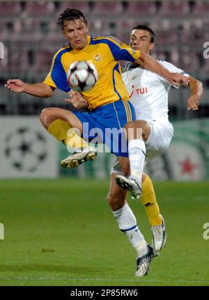 In this Wednesday Aug. 19, 2009 photo, Spc. Paul Pickett, 22, of Minden ...