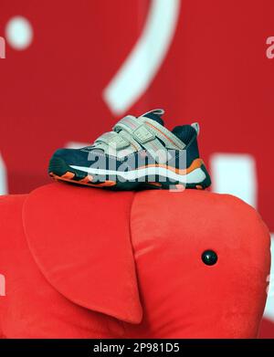 ARCHIV - Das Logo der Marke Thor Steinar ist am 10. Okt 2008 im ...