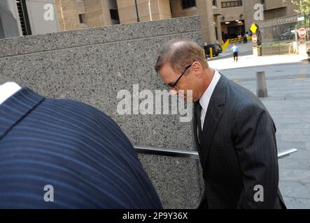 Brokerage giant Refco Inc.'s former chief executive Phillip Bennett ...