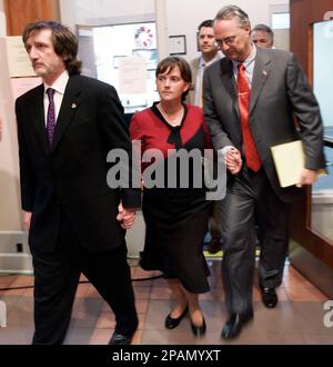 Leslie Ballin, left, and Steve Farese, attorneys for Mary Winkler ...