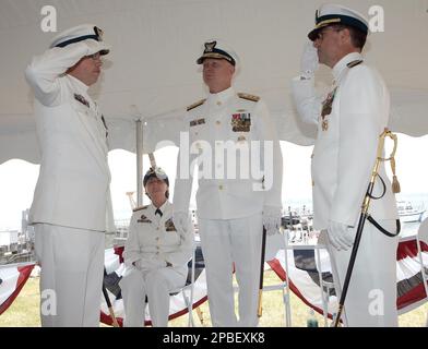 USA Coast Guard Sector Long Island Sound veranstaltete am 4. Mai 2023 ...