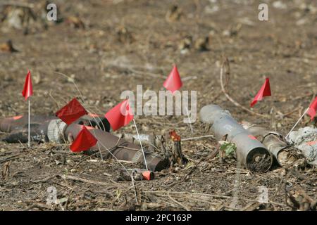 TO GO WITH STORY SLUGGED PUERTO RICO US VIEQUES THE BOMBS.- In an area ...