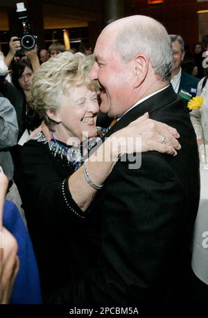 Georgia Gov. Sonny Perdue, right, speaks as NCR CEO and Chairman Bill ...