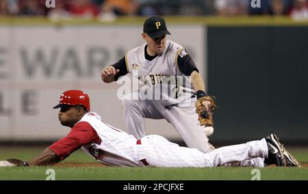 Cincinnati Reds' Dewayne Wise, left, Norris Hopper, and Royce Clayton ...
