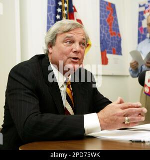 Former Alabama Gov. Jim Folsom Jr., talks with reporters after he ...