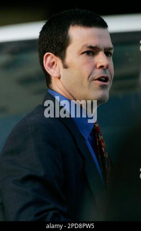 Former Enron Corp. treasurer Ben Glisan Jr. arrives at the federal ...