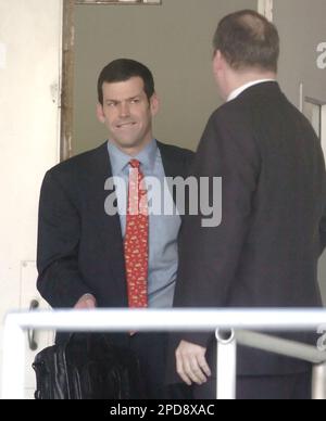 Former Enron treasurer Ben Glisan Jr. smiles after leaving the federal ...