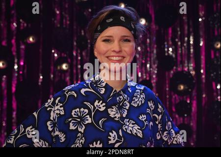 Köln, Deutschland. 14. März 2023. Die Animateurin Daphne de Luxe ...