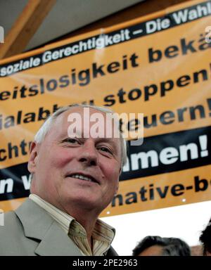 Der designierte Spitzenkandidat der WASG (Wahlalternative Arbeit und ...