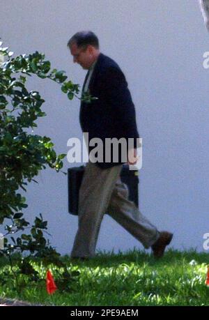George Felos, the attorney for Michael Schiavo, listens to arguments ...