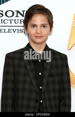 Judah Mackey bei der Ankunft für THE YOUNG AND THE RESTLESS 50 ...