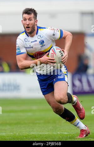 Stefan Ratchford #4 von Warrington Wolves während des Vorspiels Warm Up ...