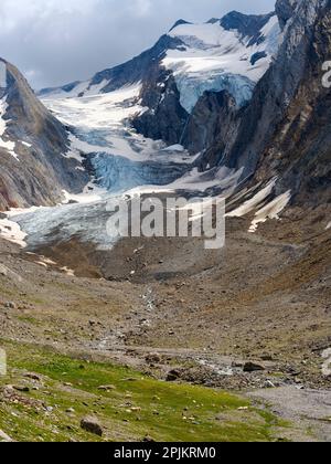 Gletscher Gaisbergferner schmelzen im Tal Gaisbergtal. Die Otztaler ...