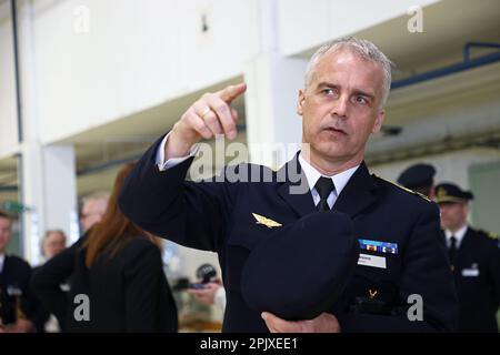 Chef der Luftwaffe Jonas Wikman bei der Zeremonie am Montag, als die ...