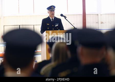 Chef der Luftwaffe Jonas Wikman bei der Zeremonie am Montag, als die ...