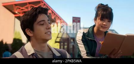 PROM PACT, von links: Milo Manheim, Nolen Dubuc, 2023. © Disney+ / Mit ...