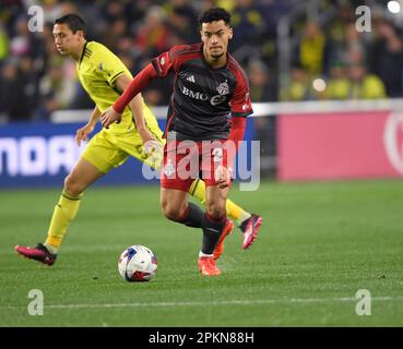 8. April 2023: Nashville SC Forward C.J. Sapong (17) dribbelt während ...